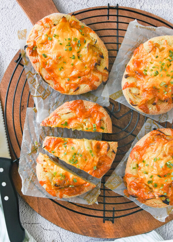 Pan rápido con cebolla caramelizada y queso {con y sin gluten} - L´Exquisit